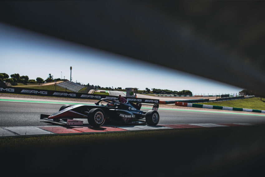 Tsolov, Kucharczyk y Rinicella dan un gran espectáculo en Jeréz - MotorTime