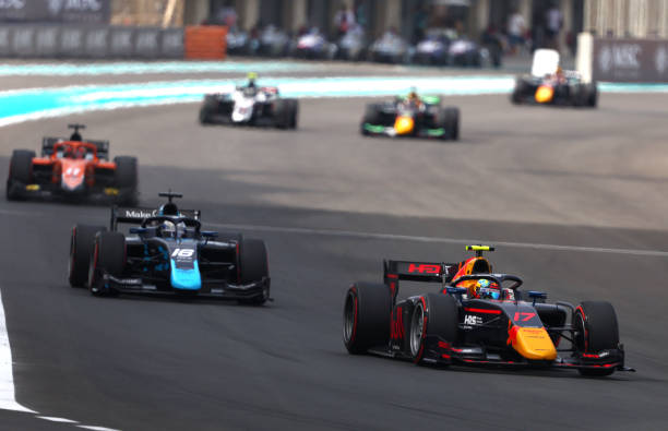 La Fórmula 2 inicia su postemporada con los debutantes - MotorTime