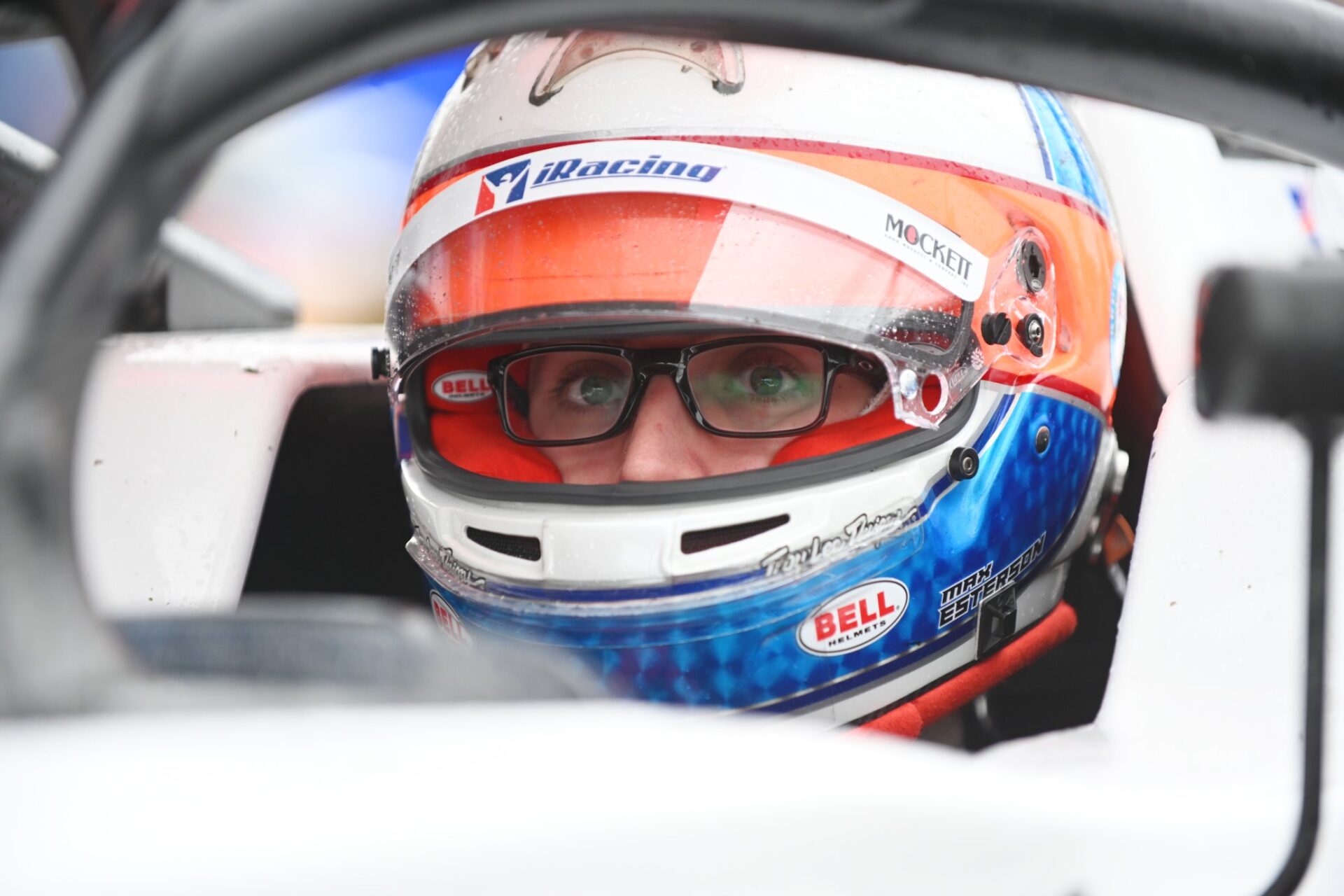 Max Esterson debutará en la Fórmula 3 con Rodin Carlin - MotorTime