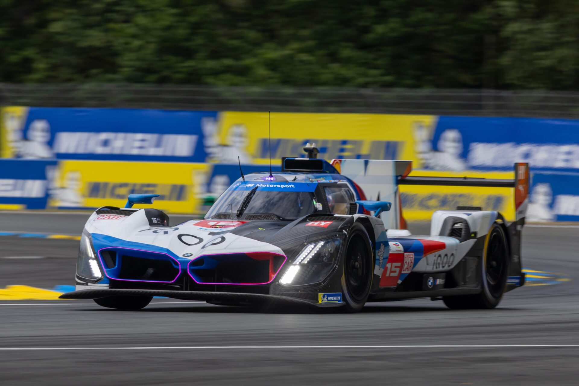 BMW sorprende en la primera clasificación de Le Mans; Molina y Palou ...