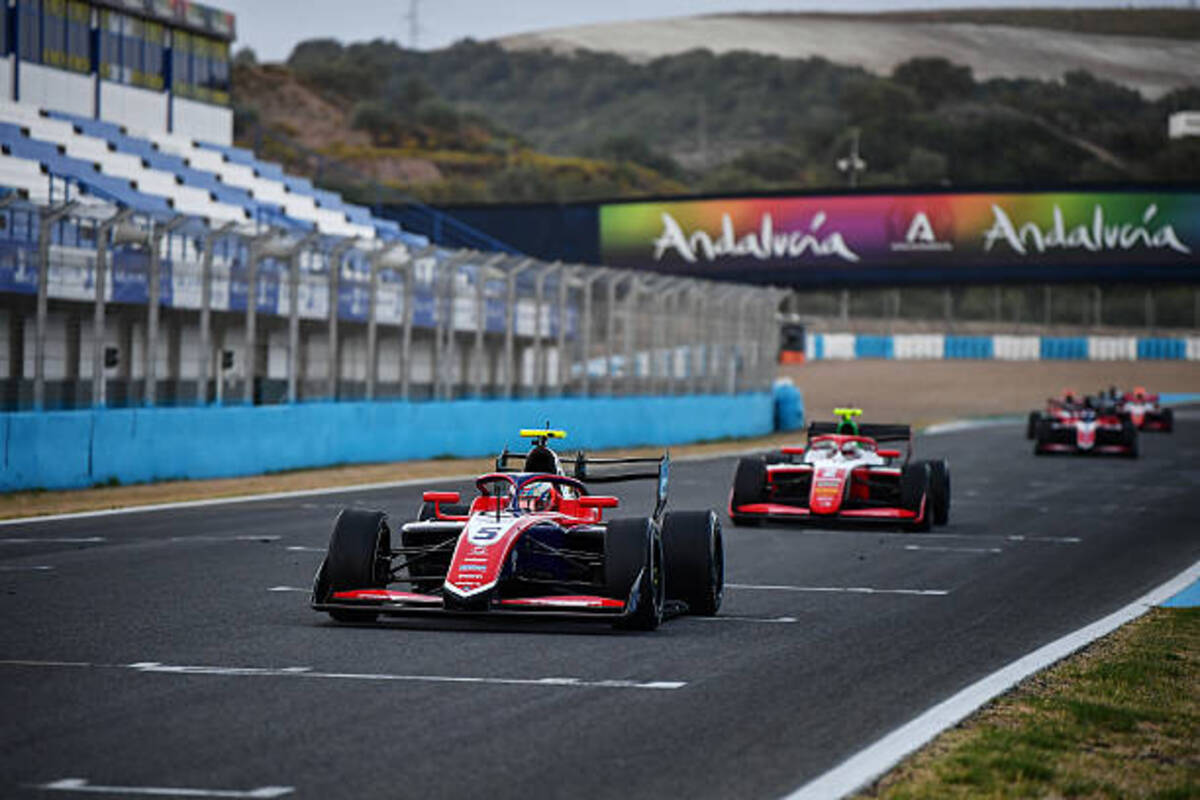 La Fórmula 3 continúa la postemporada en el Circuit - MotorTime